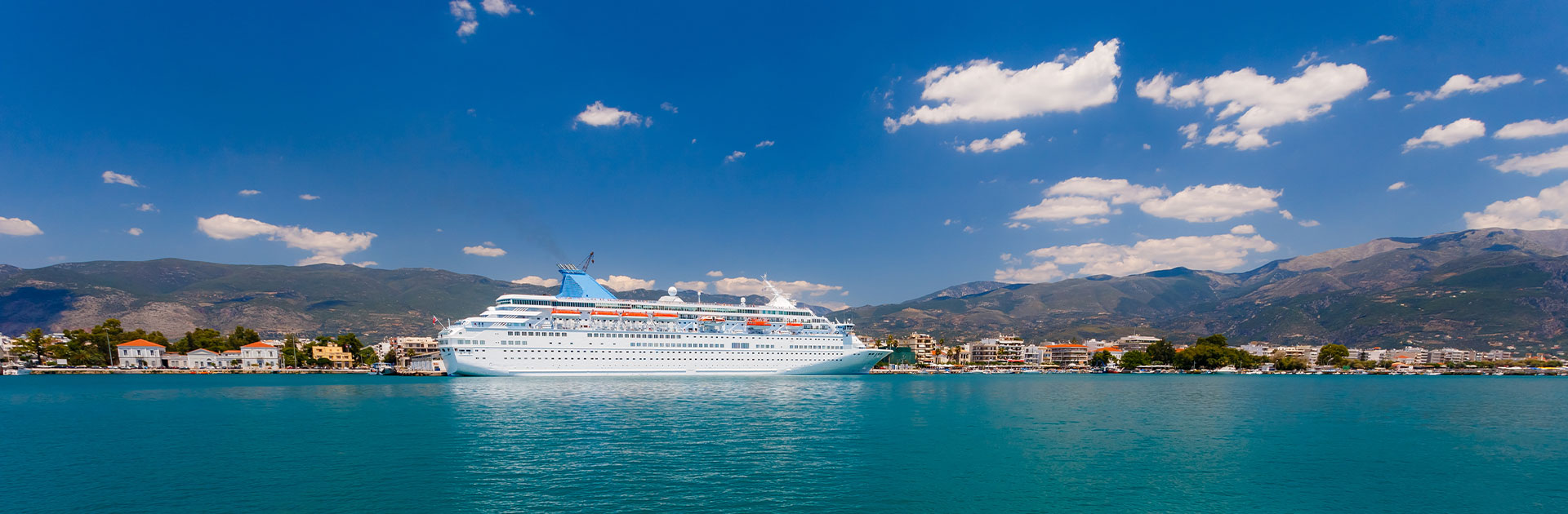 Piraeus Port Transfers: from and to the Main Ports | Tours of Athens